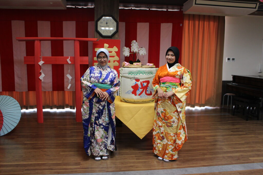 令和8年1月1日 新年祝賀会 | 介護付有料老人ホーム ブルーメンハイムトーホー